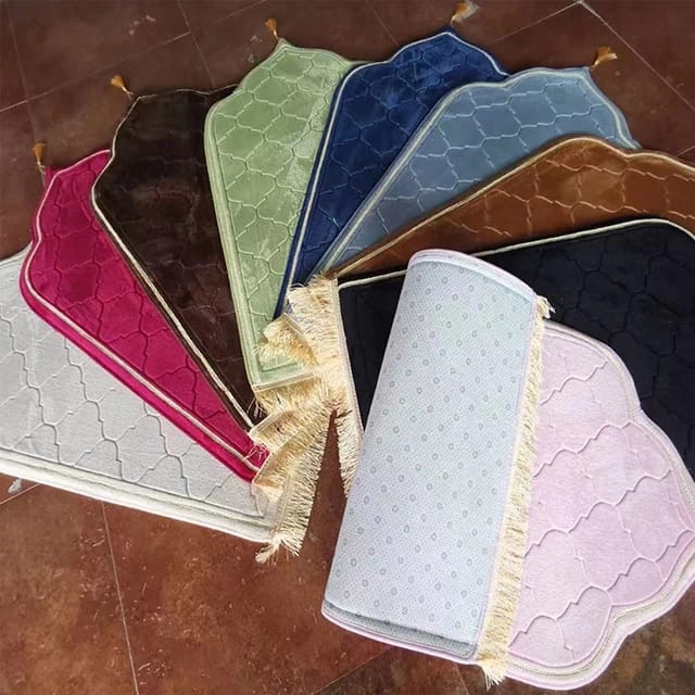 Plain Luxurious Carpet Style 3D Prayer Mat | Imported Janamaz – Al Sujood