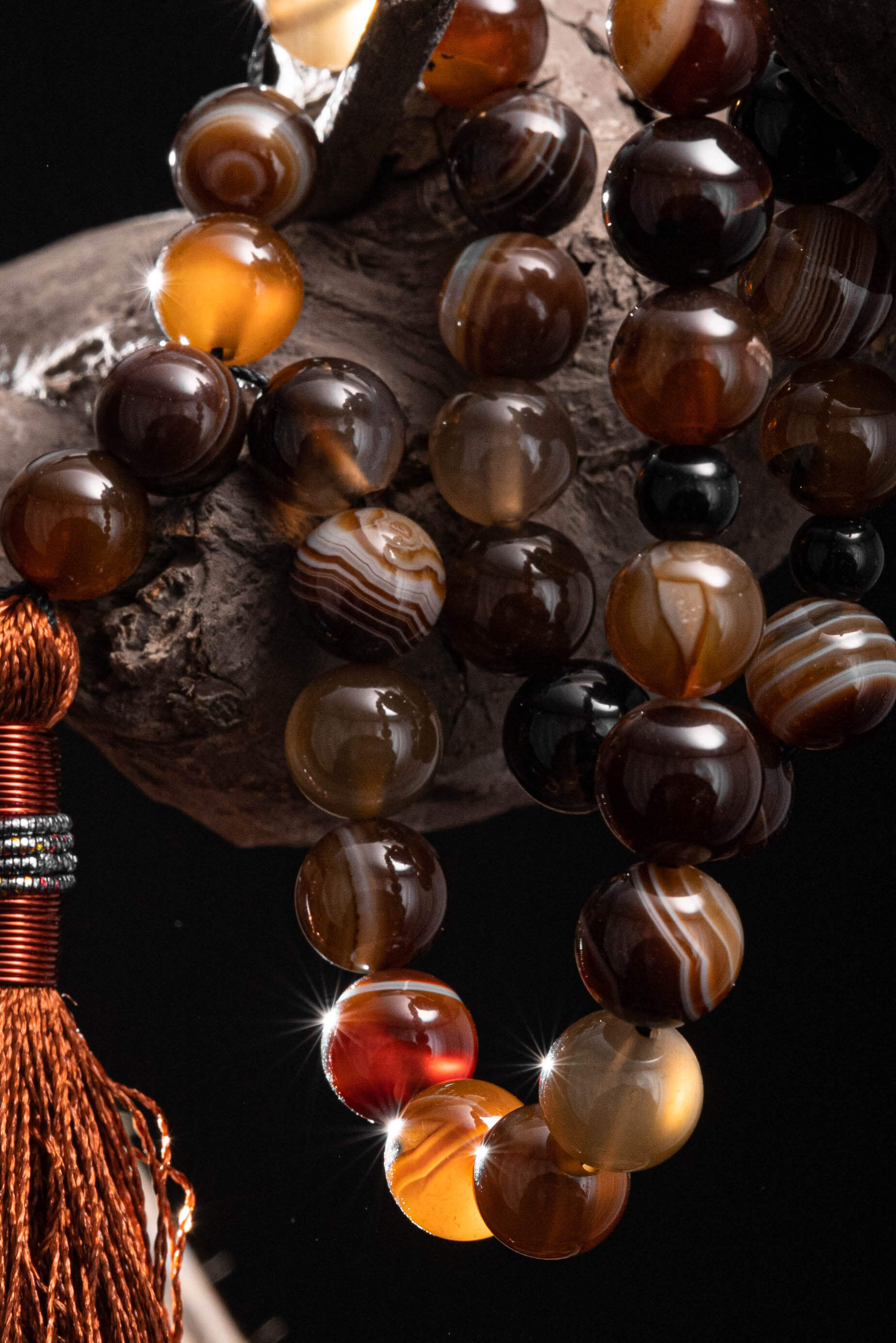 Brown Aqeeq Stone Tasbih (10mm 33 Beads) – Al Sujood